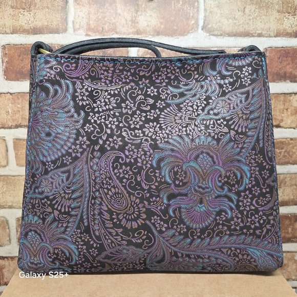 Portland Leather | Bags | Portland Leather Triangle Masquerade Limited ...